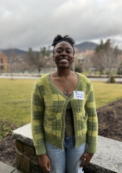 Ari Smith | Admissions